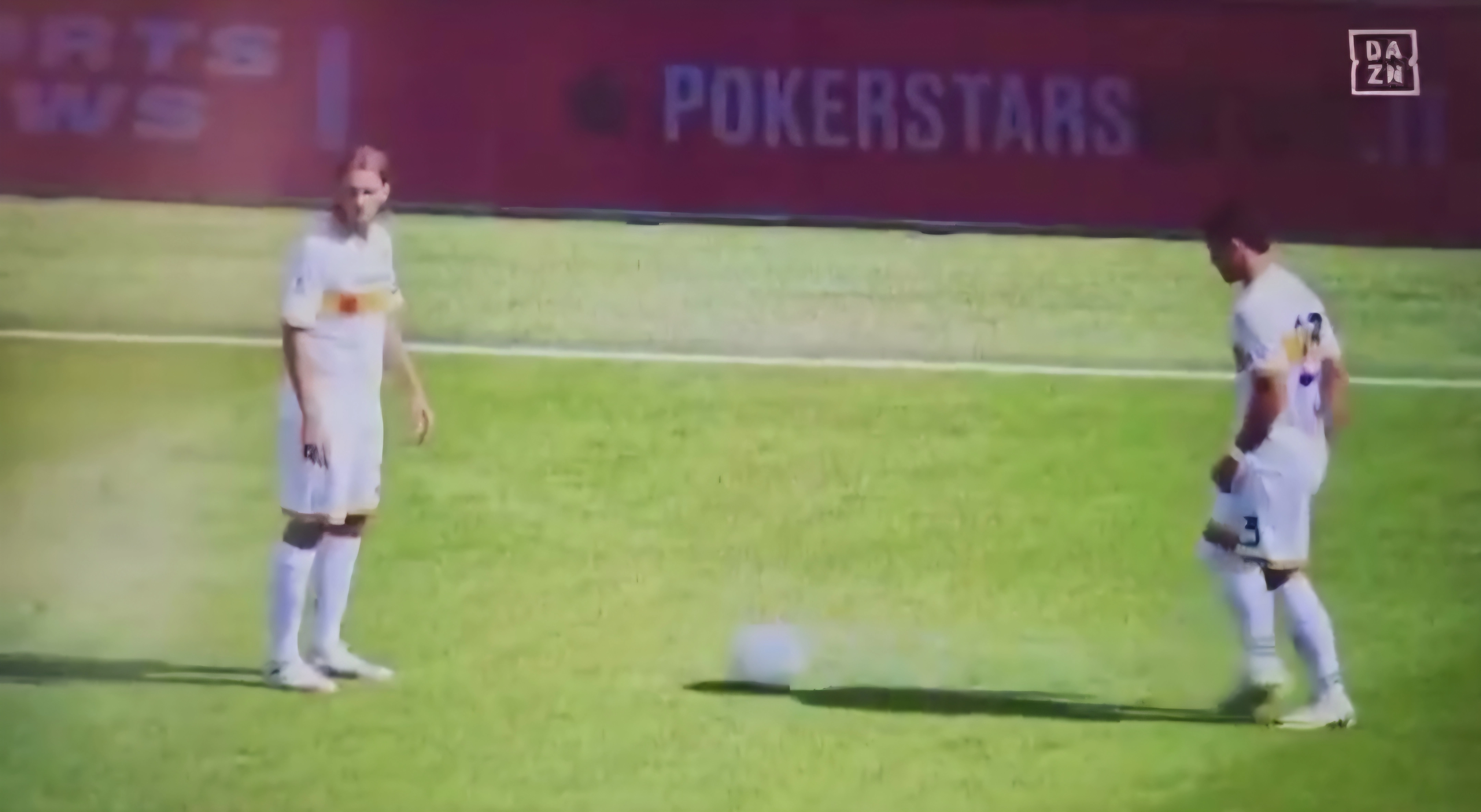 VIDEO: Sottil prova lo schema ma si dimentica di avvisare il compagno e ...