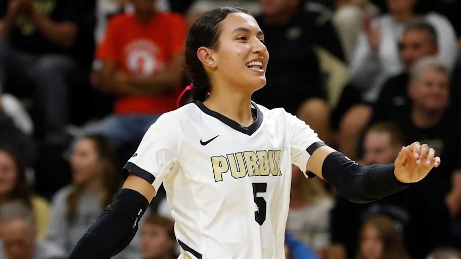 No. 14 Purdue Volleyball Completes Perfect Week With Victory Over No ...
