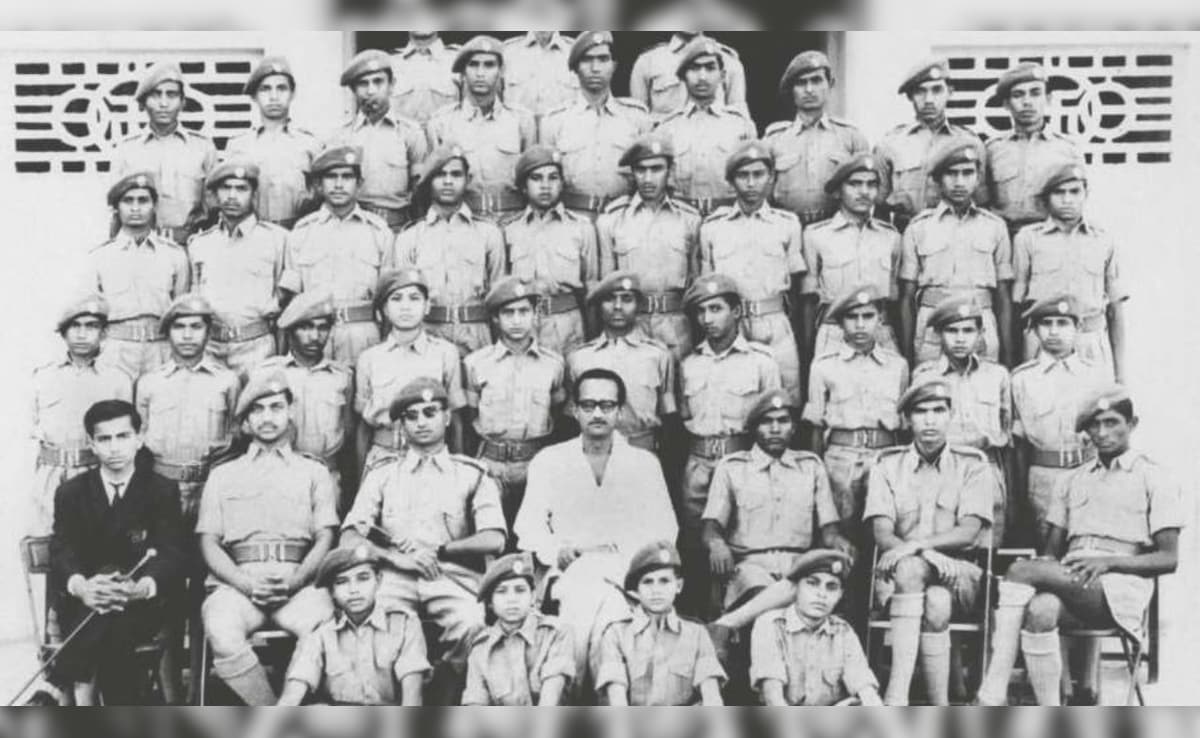 PM Modi's 75th Birthday: A Look At Some Rare Photos Of Narendra Modi