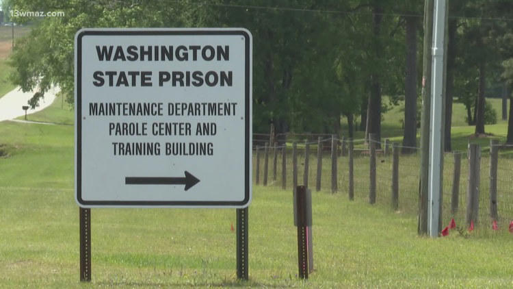 Inmate escapes from Washington State Prison, quickly apprehended by ...