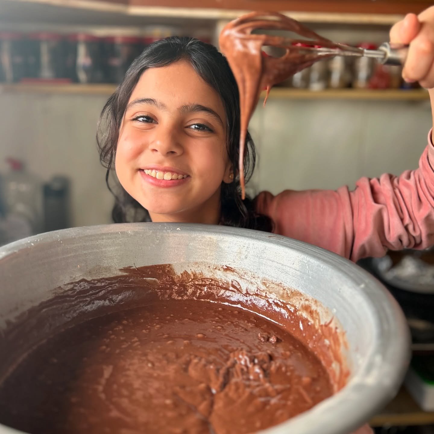 De Gaza à Europa. Como a "chef" Renad fugiu da guerra e fome