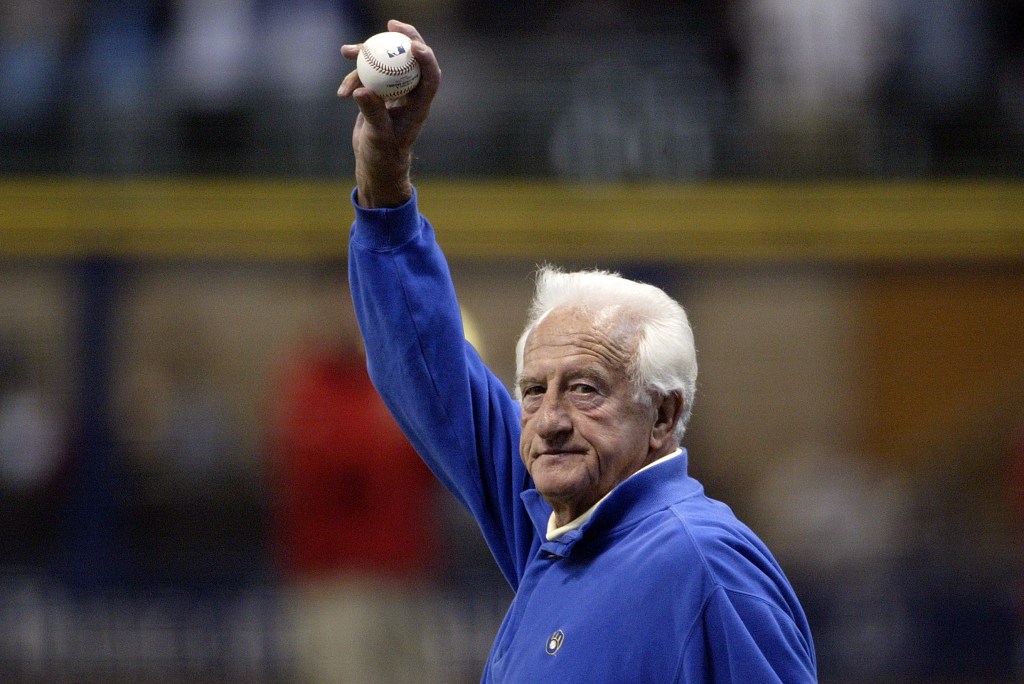 Pat Murphy reads emotional Bob Uecker message after Brewers clinch MLB ...