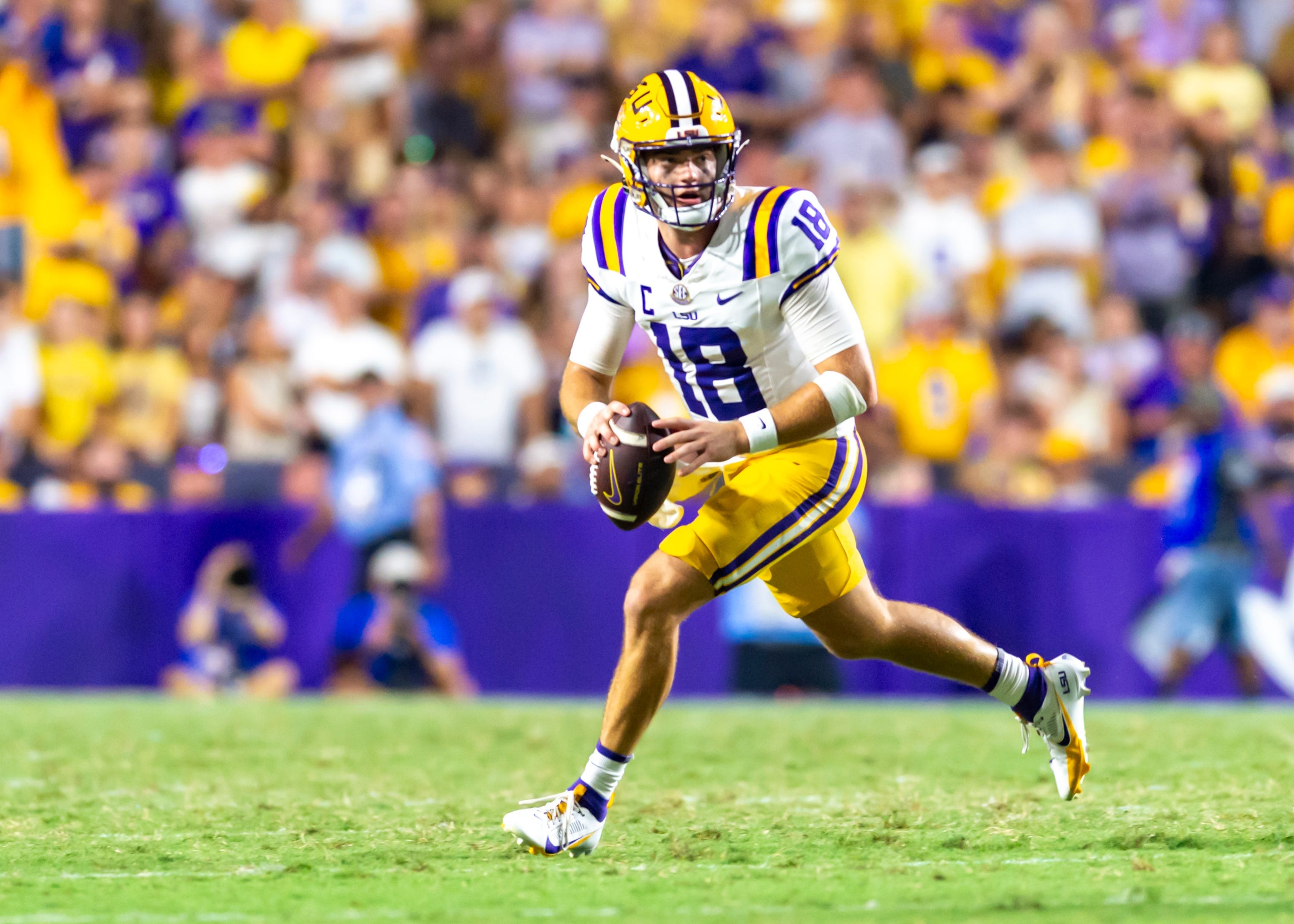 DId LSU football fall in US LBM Coaches Poll after Week 3 win over Florida?