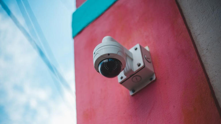 5 Rekomendasi Kamera CCTV Outdoor Terbaik, Tahan Panas dan Hujan