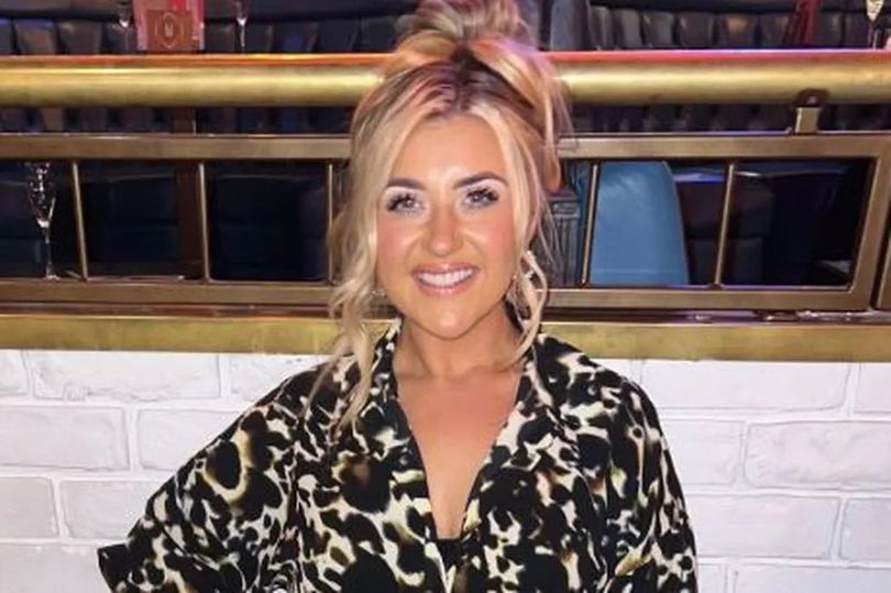 Gogglebox's Izzi Warner looks 'stunning' as she shares unedited snap