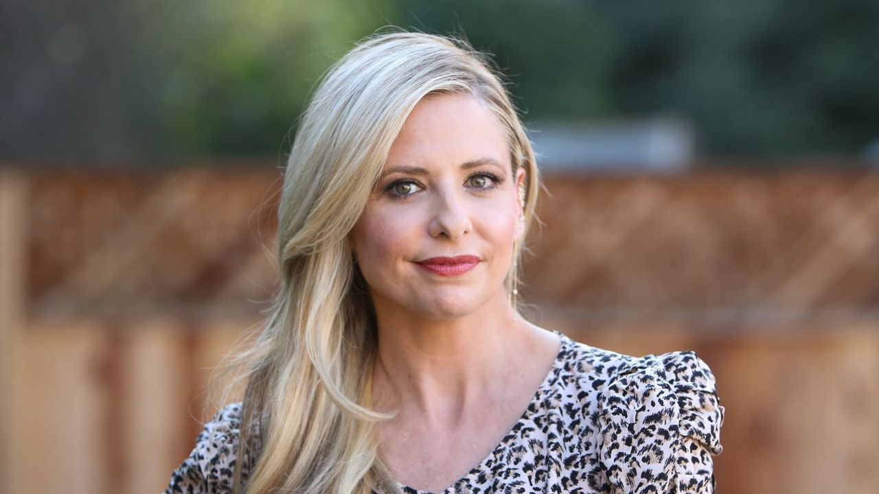 Sarah Michelle Gellar’s Brentwood home is a study in warm California ...