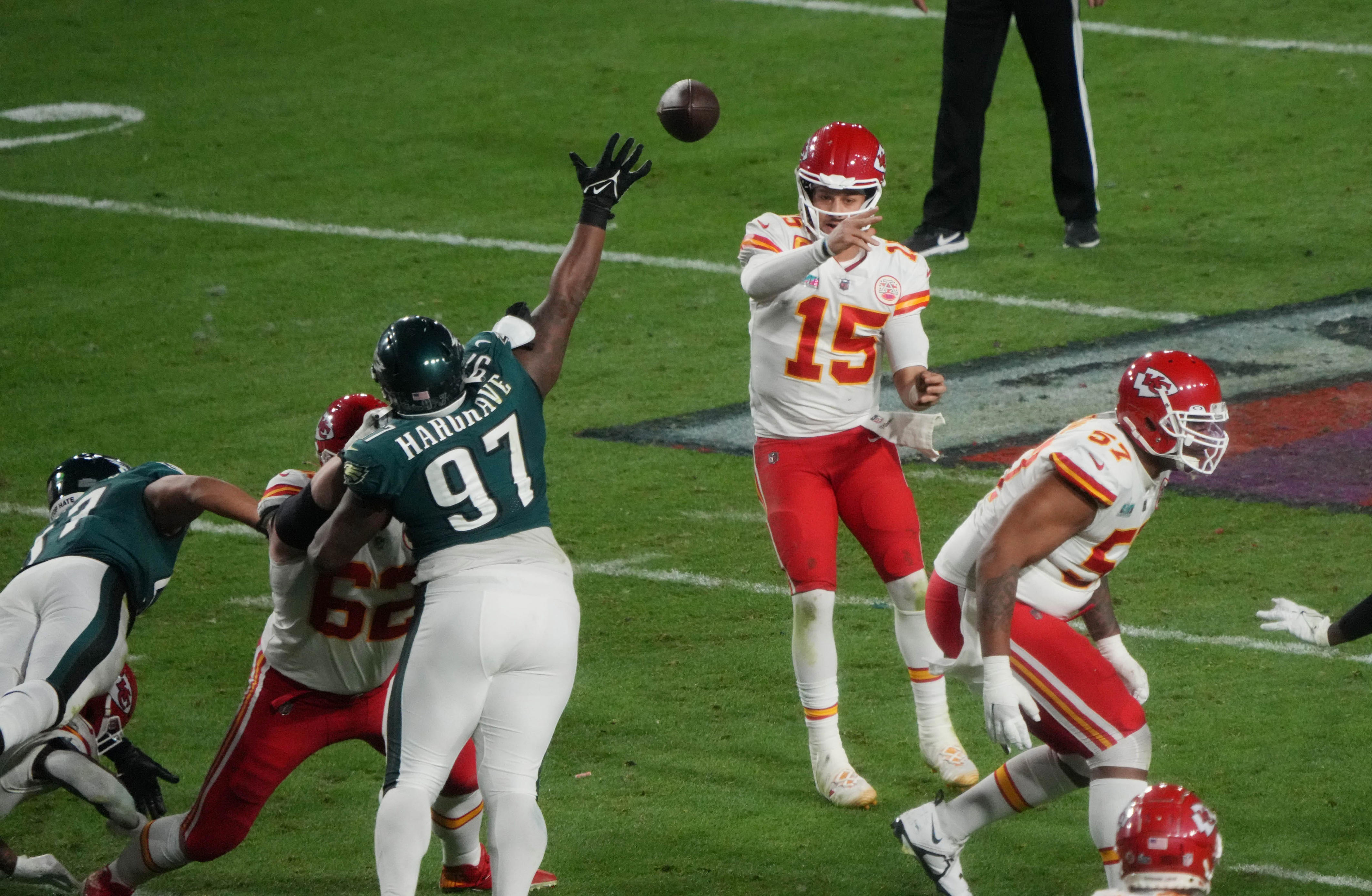 What channel is Chiefs vs Eagles on today? NFL Week 2 game time, TV ...