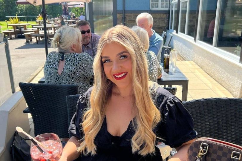 Gogglebox's Izzi Warner wows fans as she shares 'gorgeous' unedited snap