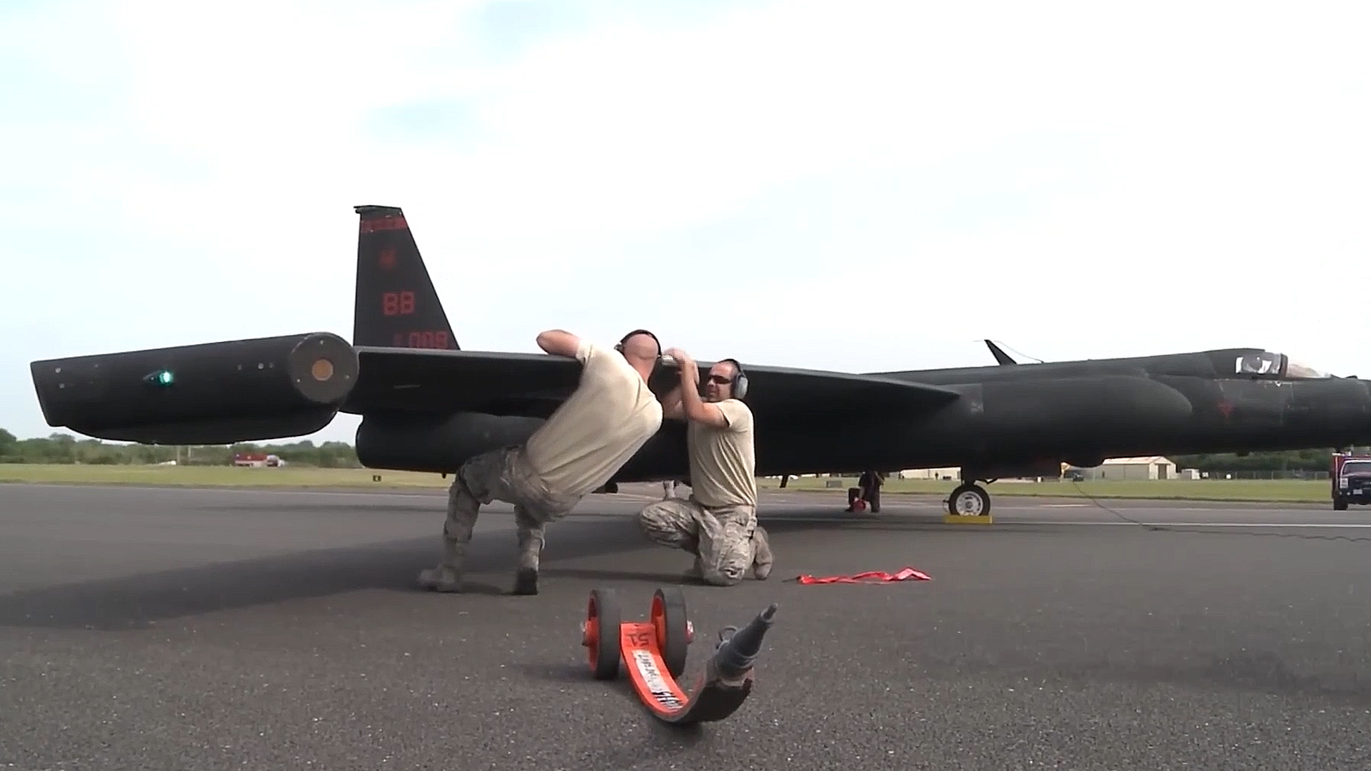 Why Landing the U-2 Is Basically a Controlled Crash