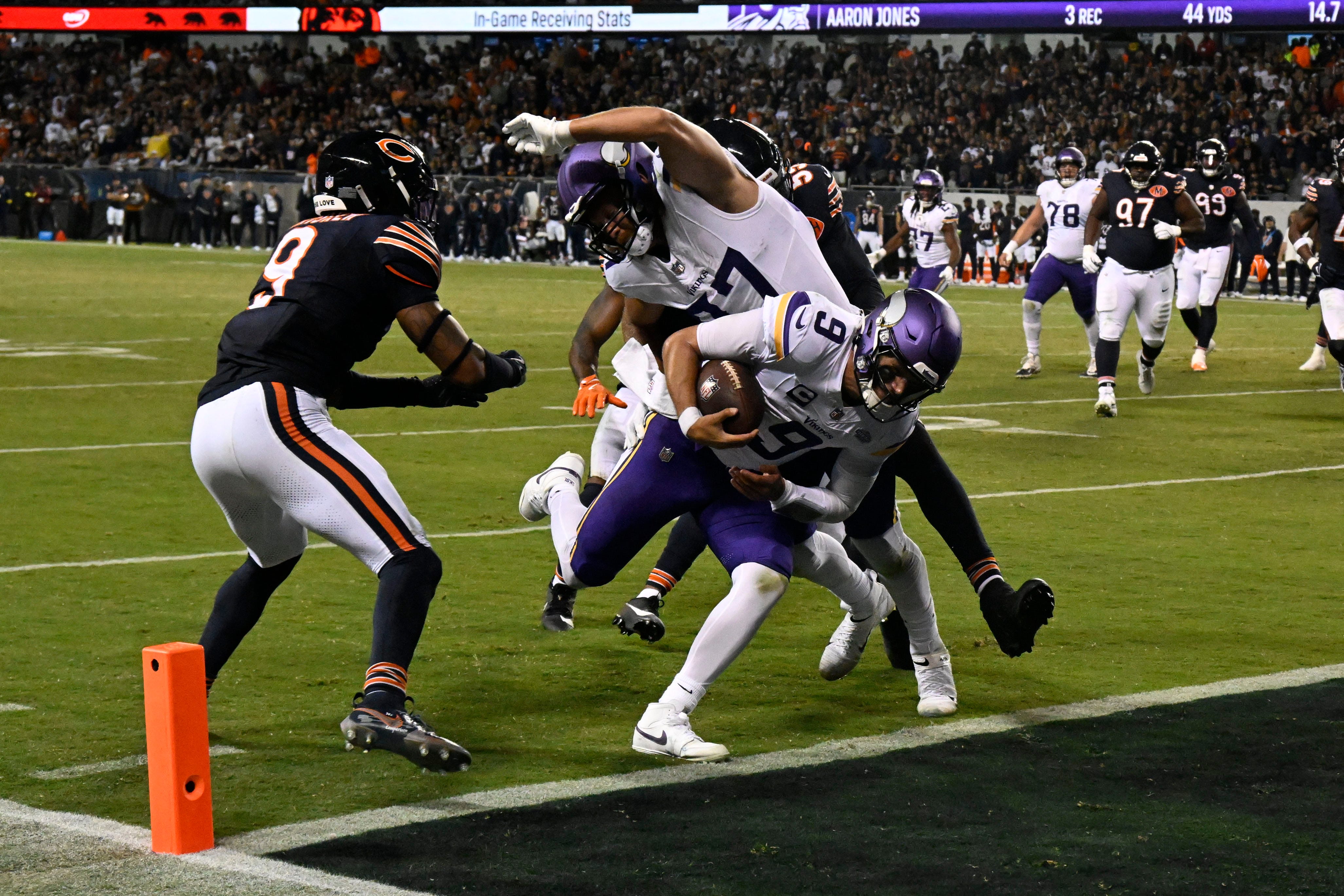 What channel is Vikings vs Bears NFL game today? Start time, TV ...
