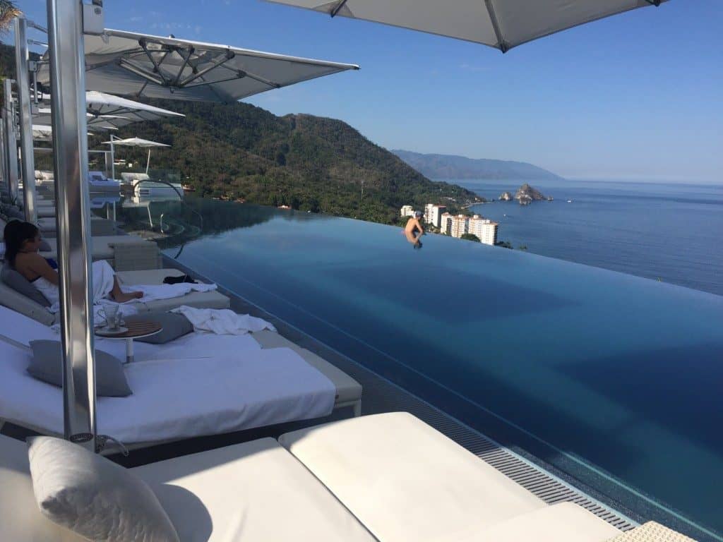 10 Amazing All-inclusive Girlfriend Getaways