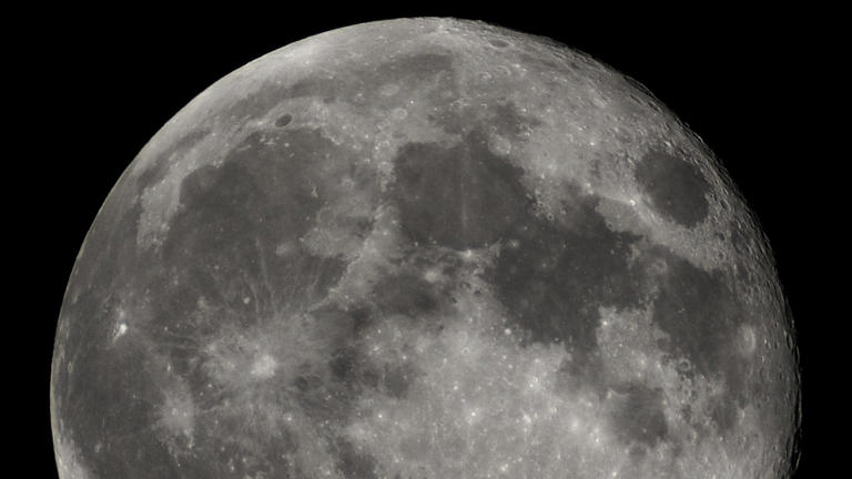 Scientists detect mysterious movement inside the Moon