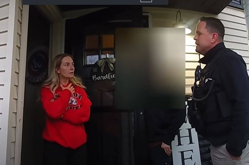 Married Illinois teacher's sickening 12 words as she's arrested for sex ...