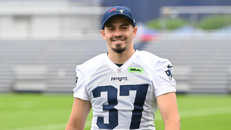 Who is the Falcons kicker? Why Atlanta native Parker Romo is filling in ...