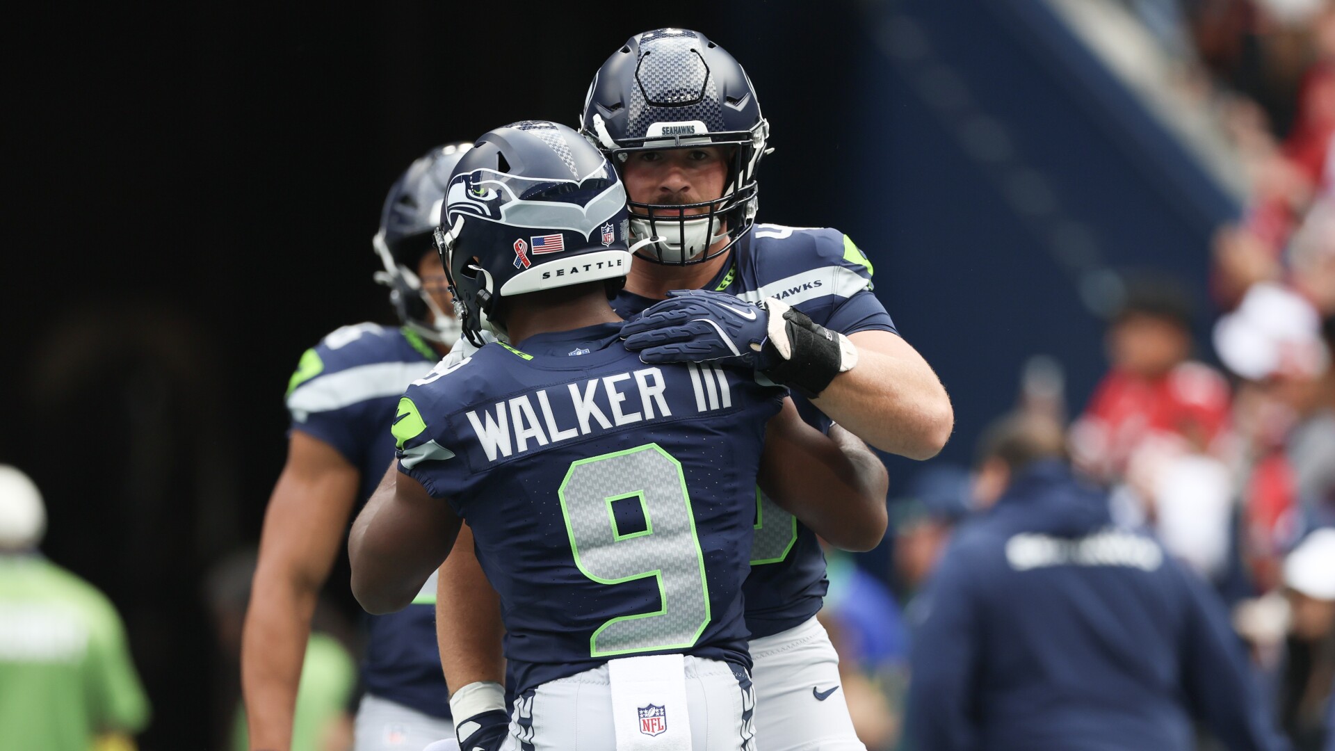 Seahawks beat Steelers 31-17 for first win of season