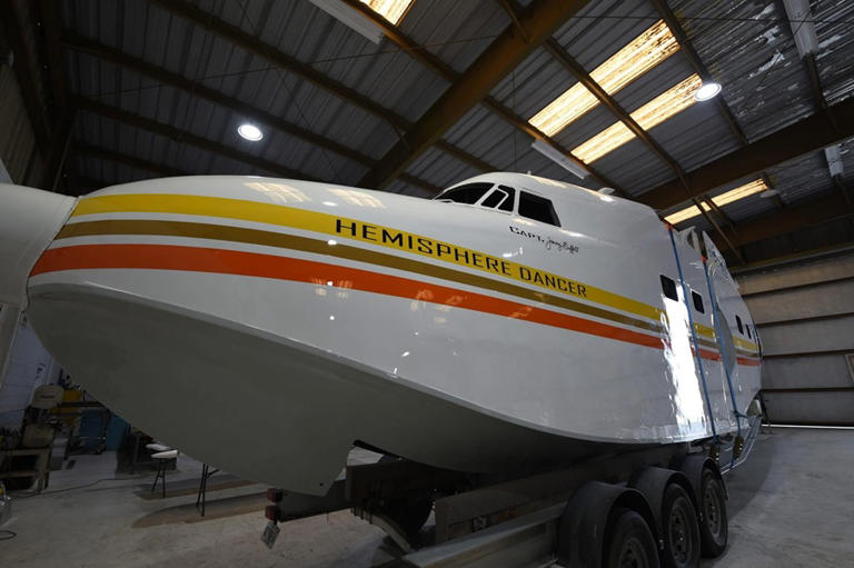 Jimmy Buffett's Legendary Grumman Albatross ‘Hemisphere Dancer' Returns ...