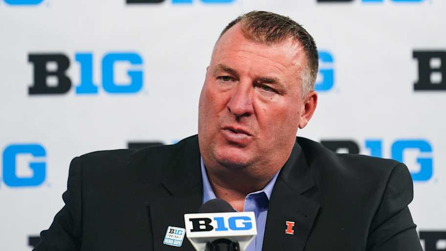 Bret Bielema 'As Spirited As I've Ever Been' at Halftime of Illinois ...