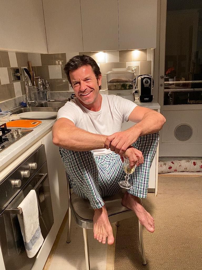 Christian De Sica e Paolo Conticini sono amanti? La storia (smentita ...