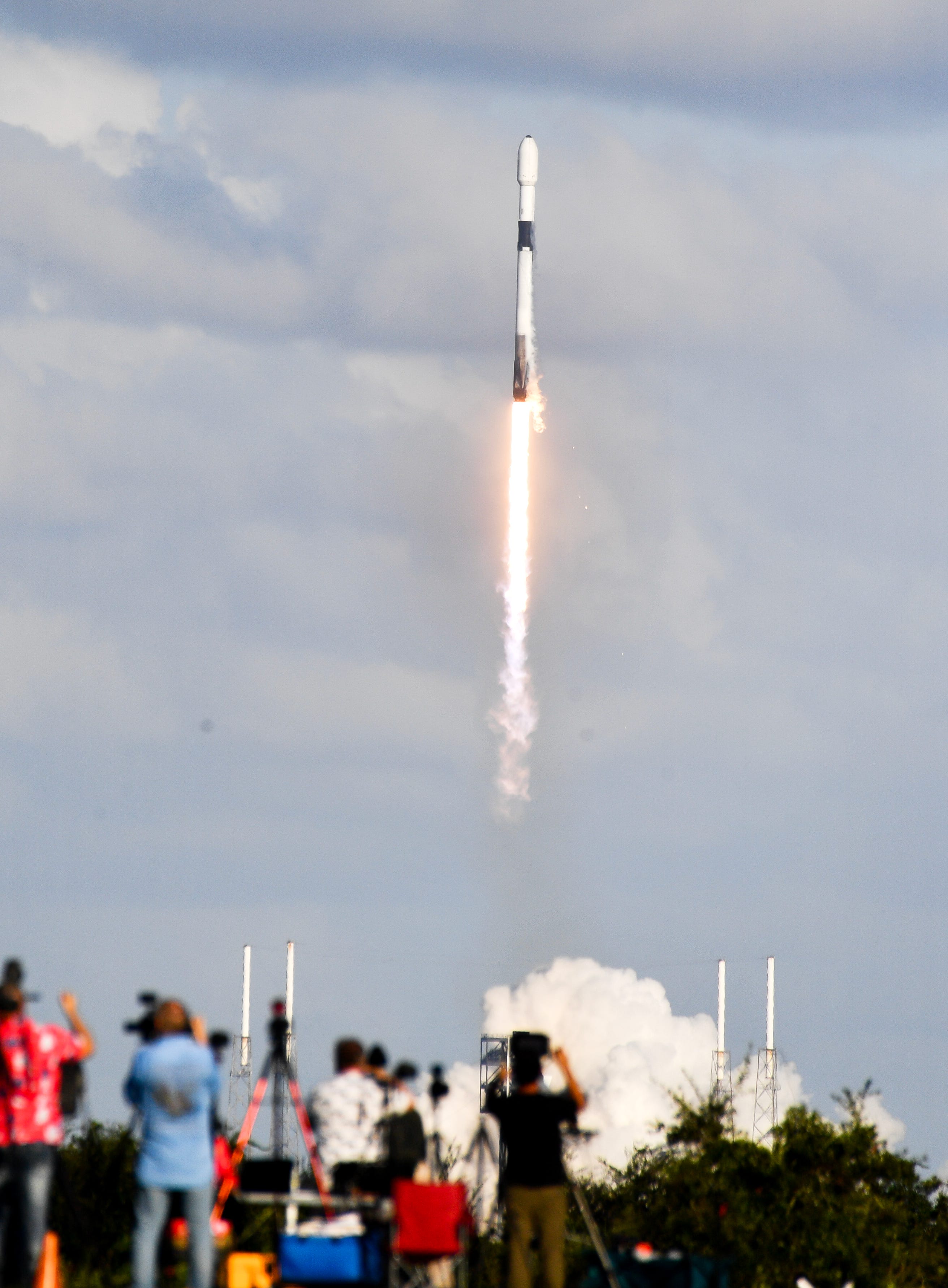SpaceX rocket launch in Florida: What time is Starlink mission from ...