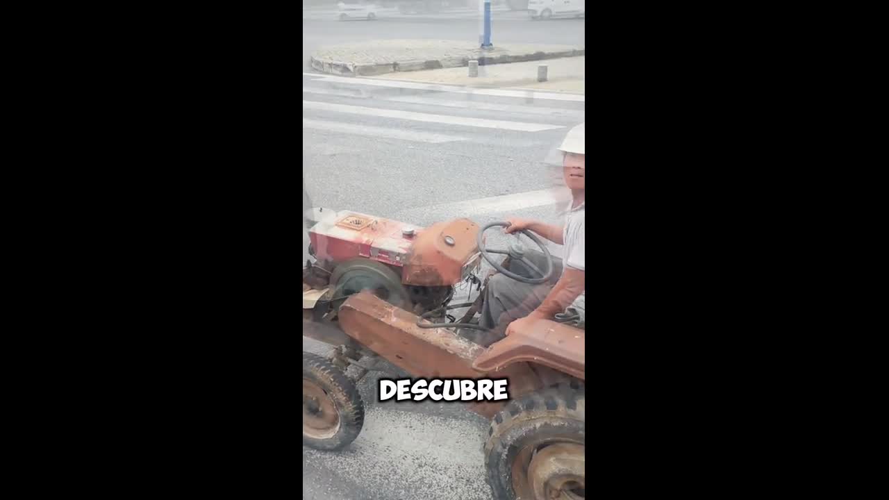 El día que un TRACTOR humilló a un Mercedes-Benz #shorts