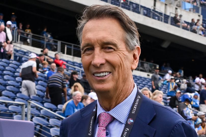 Cris Collinsworth has SNF viewers puzzled with peculiar word he started ...