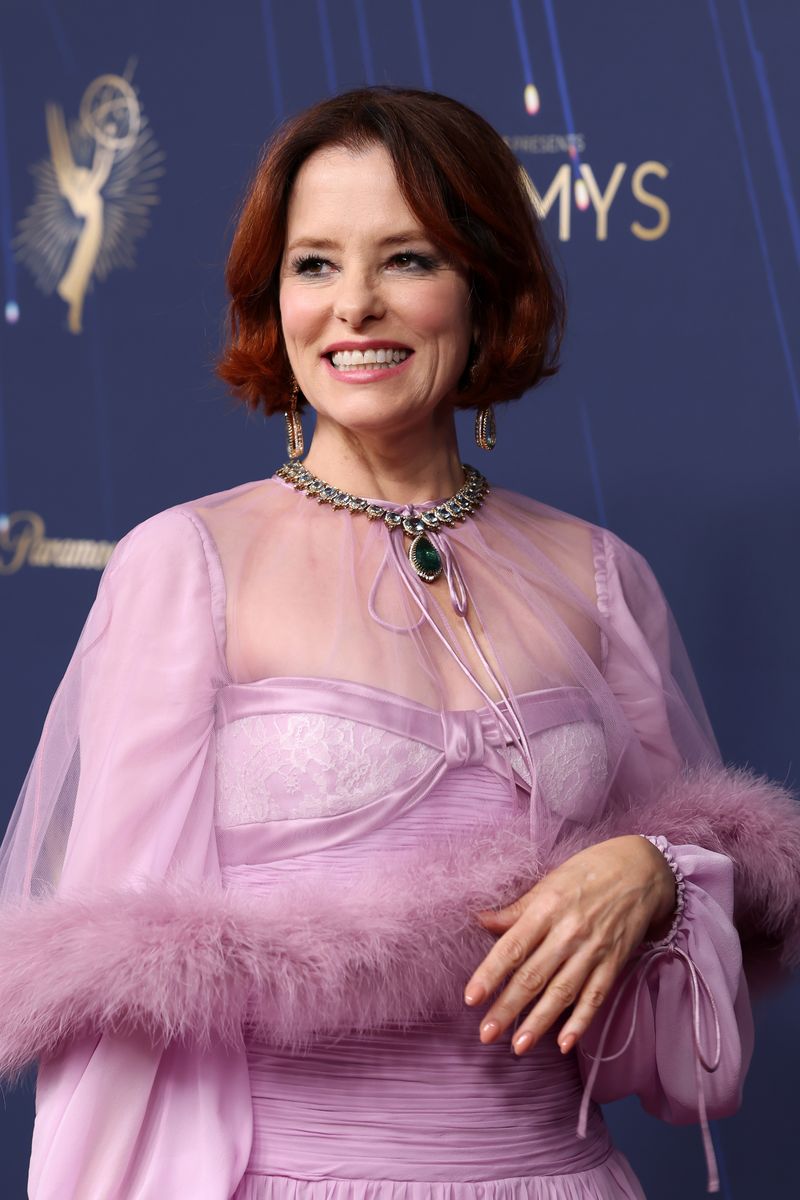 Parker Posey’s Nightgown-Inspired Emmys Look Is Pure Camp