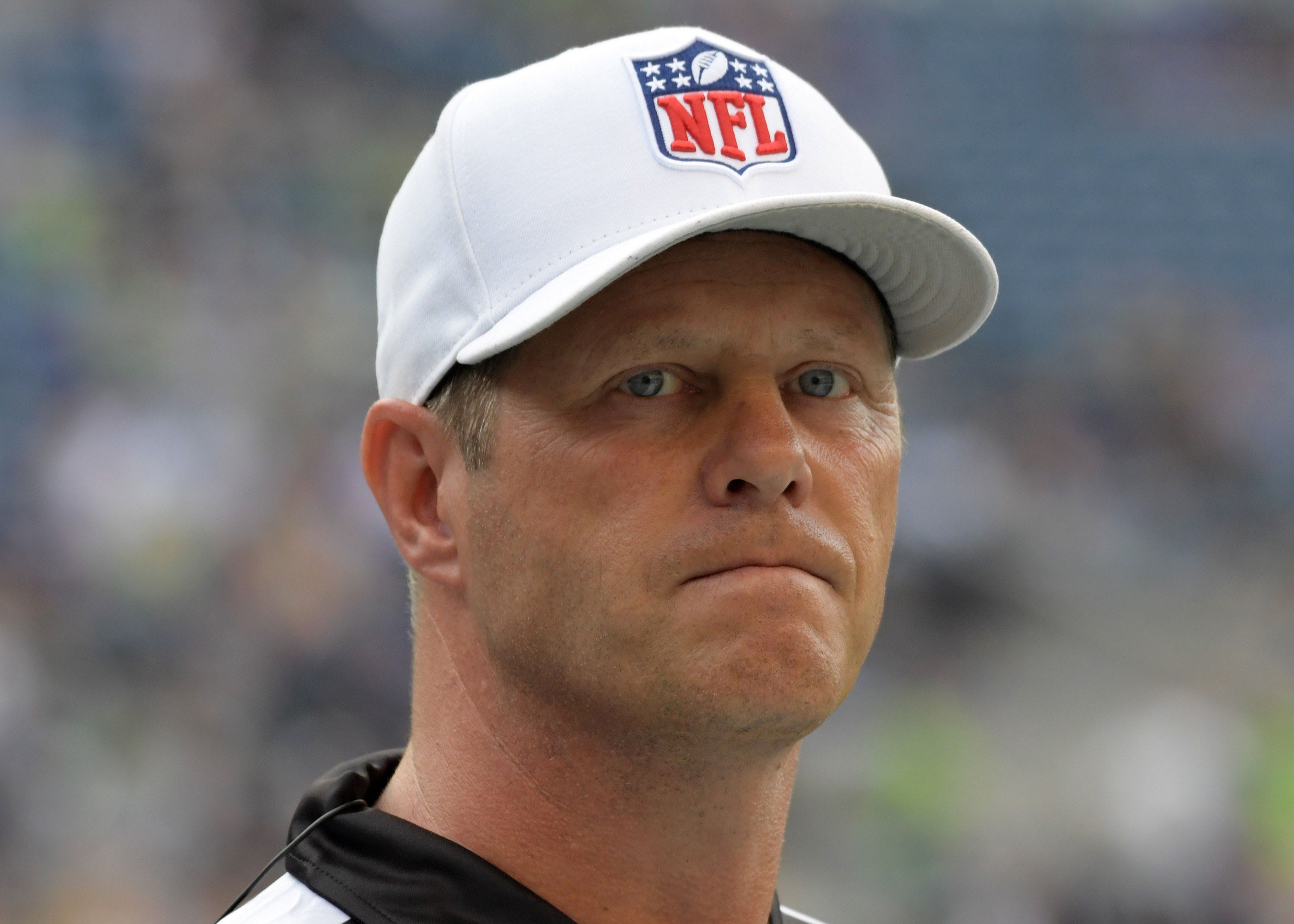 NFL referee defends 'leverage' penalty in Broncos-Colts game