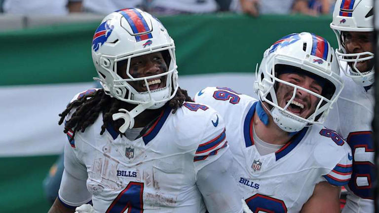 James Cook helps Bills' running game explode for transcendent ...