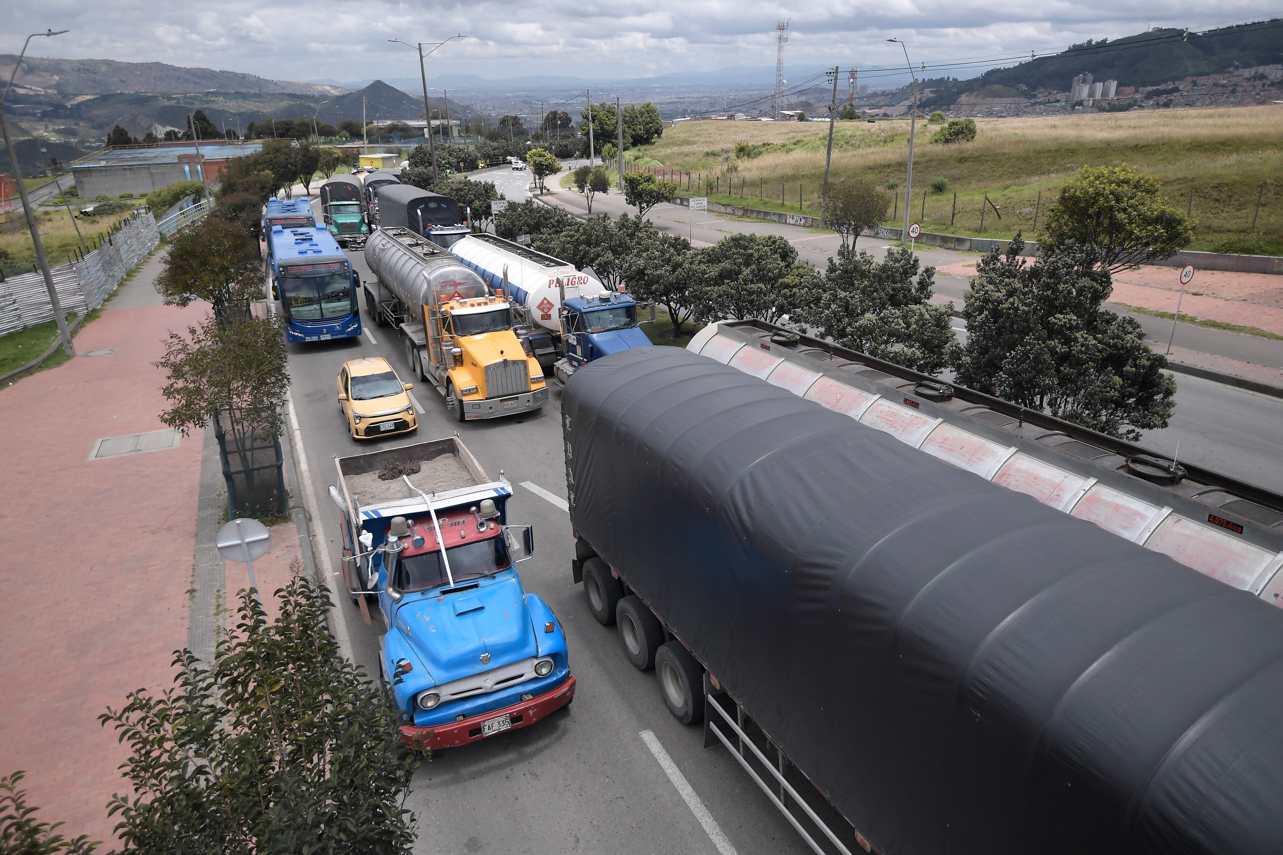 La vía al Llano vuelve a abrir este lunes: así circularán carros y camiones