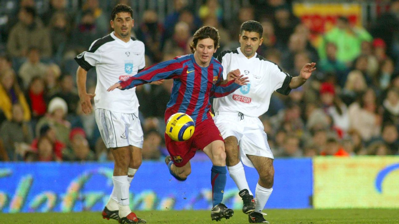 Lionel Messi's Barcelona rookie card sells for record $1.5M