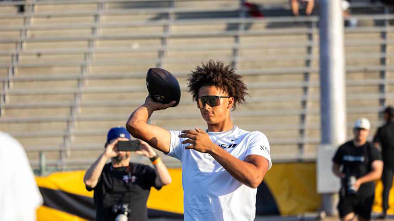 Texas Longhorns QB Commit Dia Bell Announces Devastating Injury News