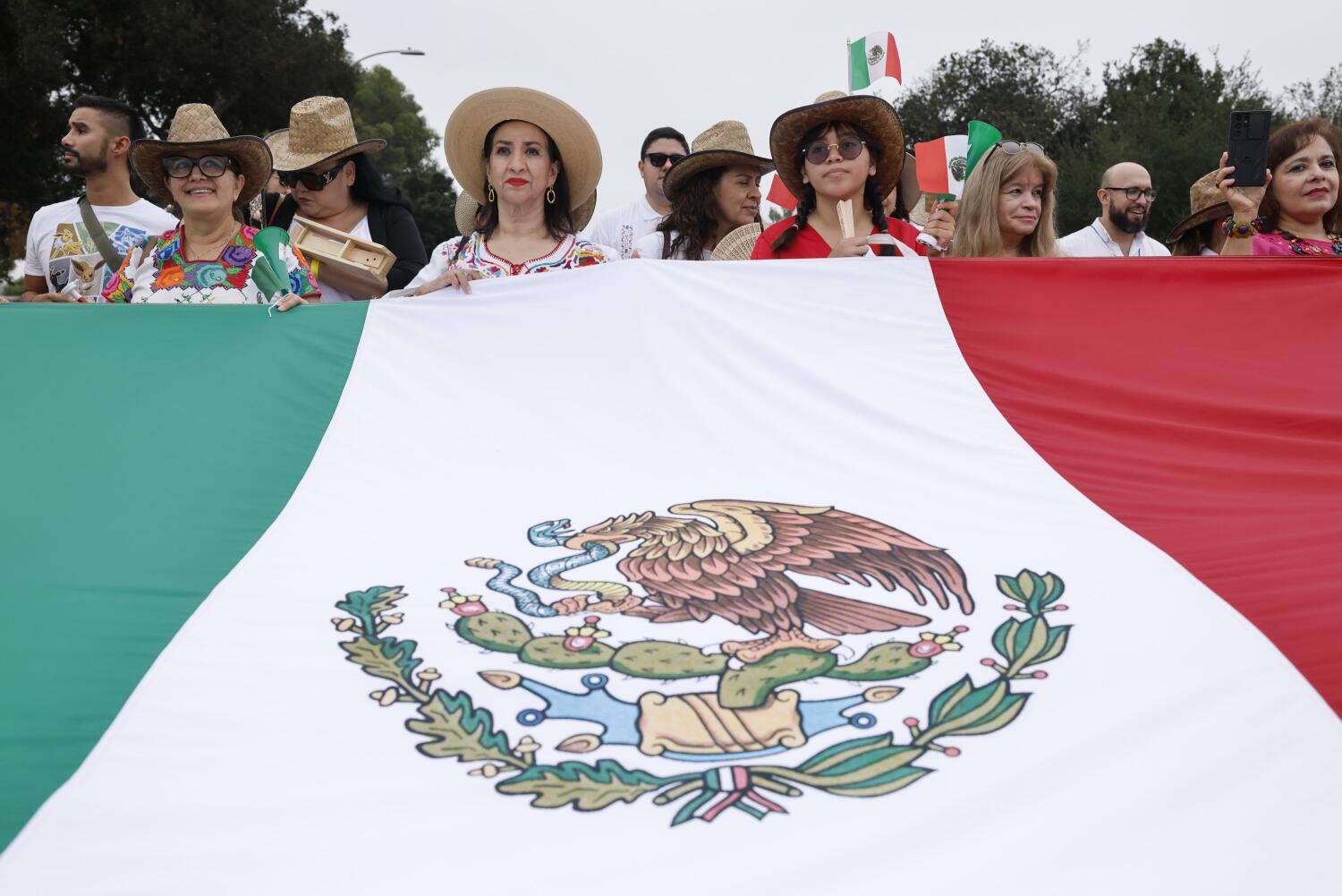 'Not afraid': East L.A.'s Mexican Independence Day parade goes on, even ...