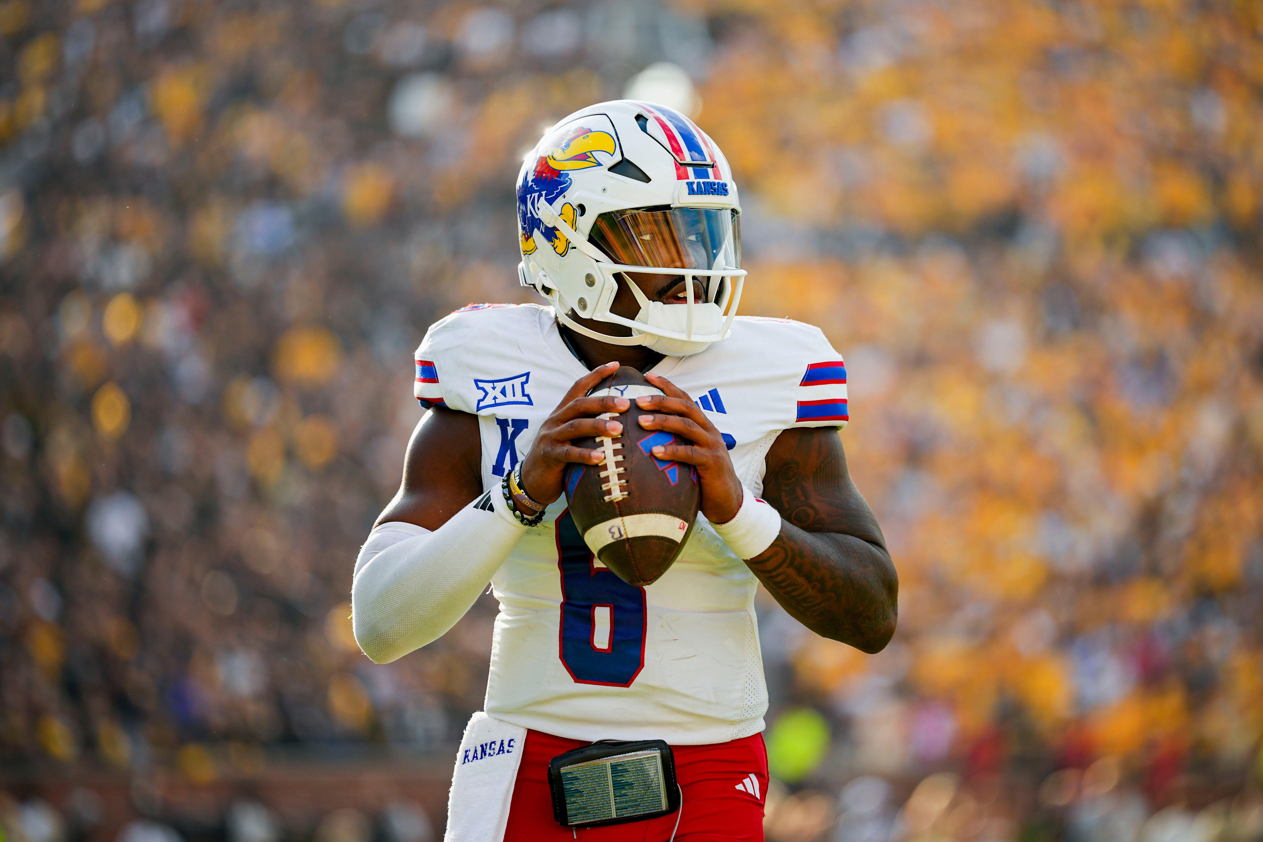 West Virginia vs Kansas picks, predictions, odds: Who wins college ...