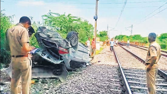 Car falls off flyover in NW Delhi, driver escapes with minor injury