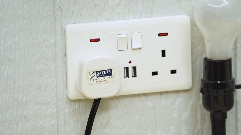 Why Most American Outlets Don't Have Switches (But Other Countries' Do)