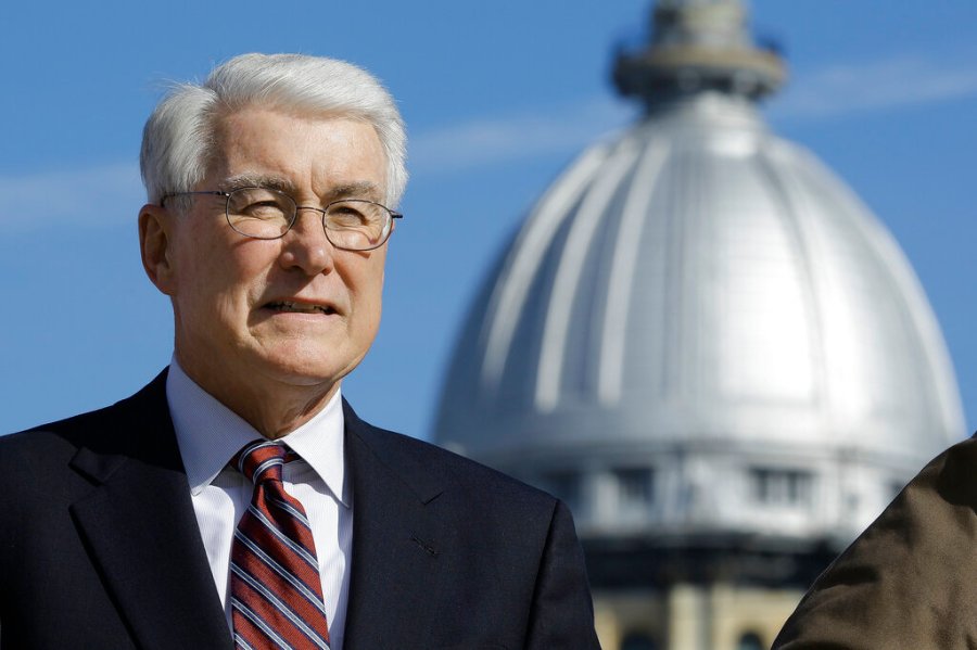 Former Illinois Gov. Jim Edgar dies at 79