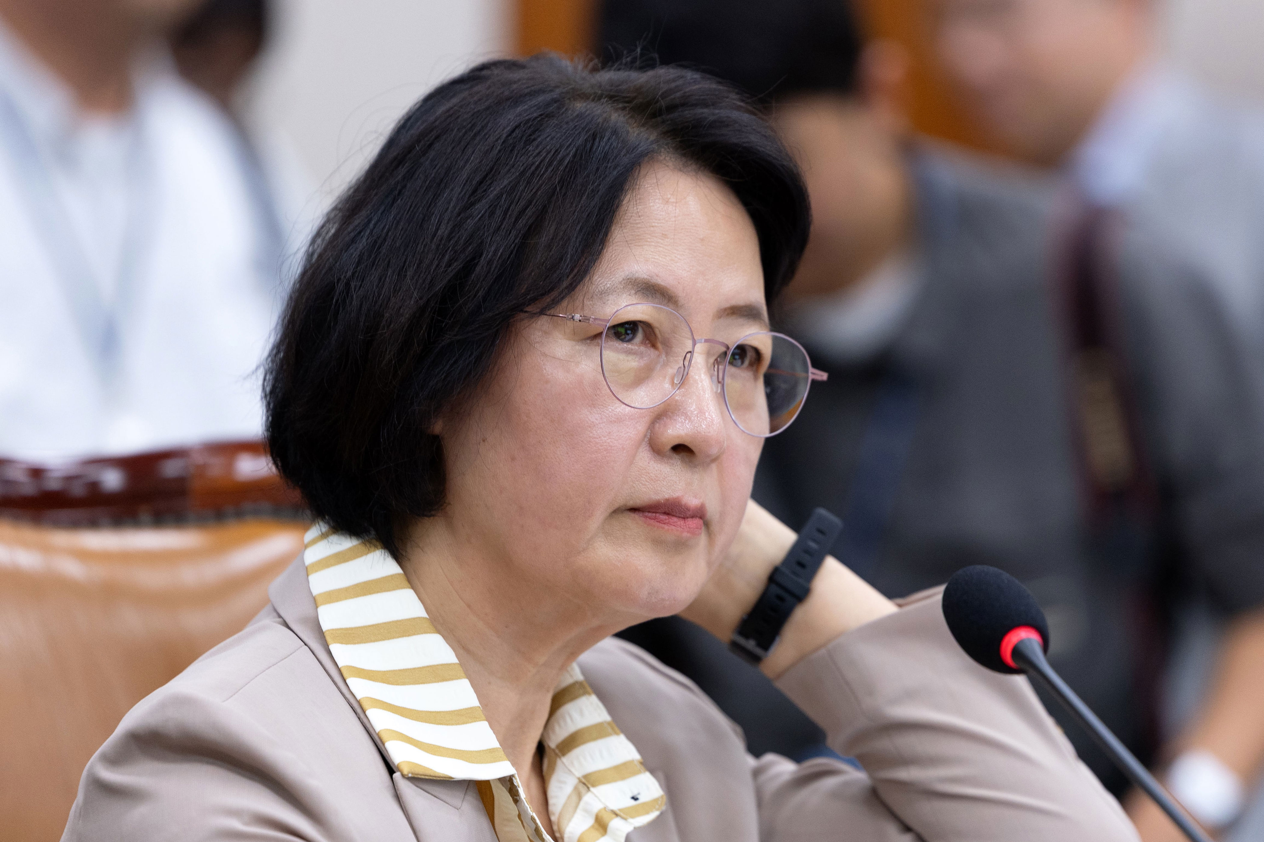 Democratic Party urges Chief Justice Cho Hee-dae's resignation over bias