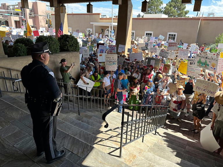 Utah Sen. Mike Lee says it’s time to rethink the Roadless Rule