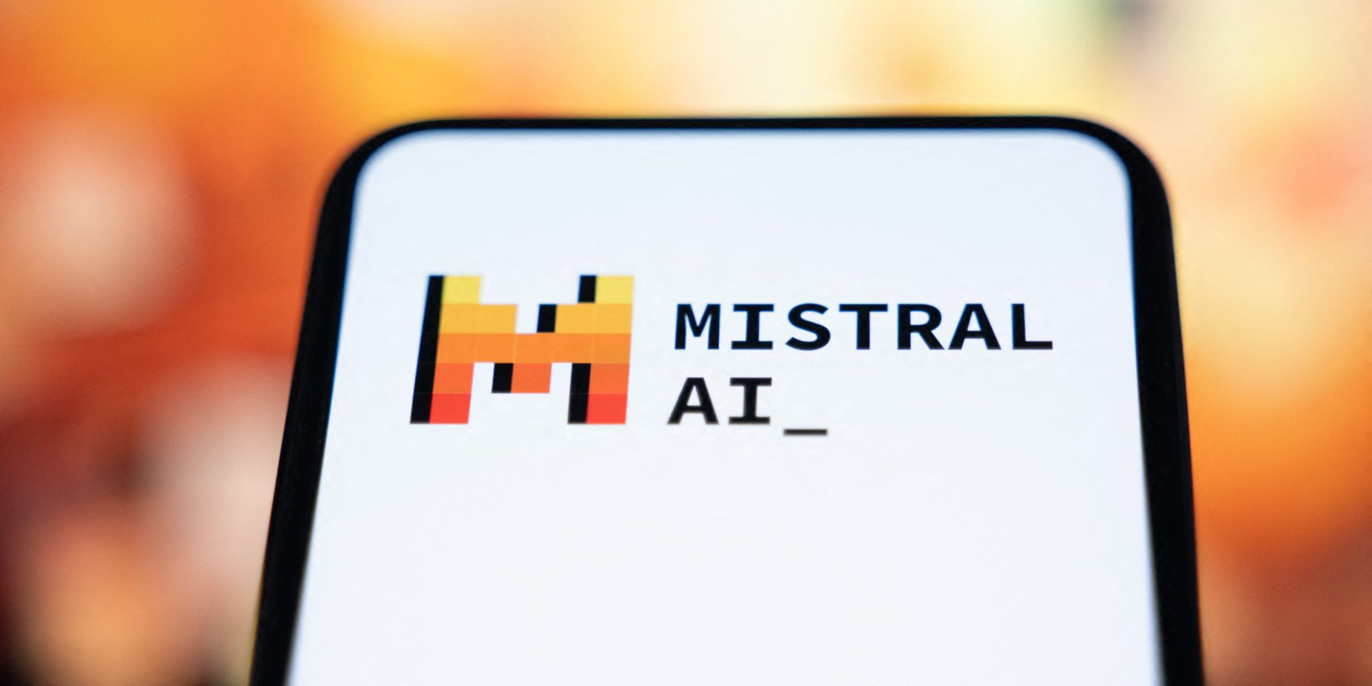 Mistral AI : la start-up française fait-elle désormais le poids face ...