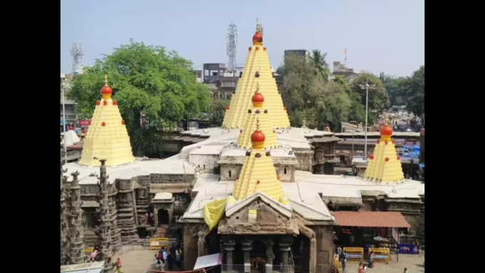 Navratri 2025: 8 Famous Maa Durga Temples to Visit Across India