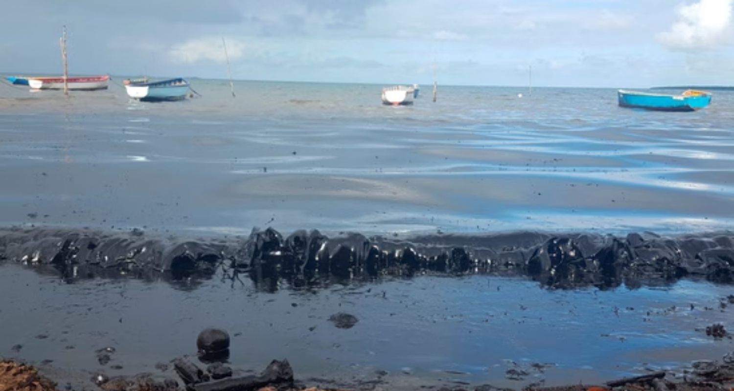 Bengal govt launches oil spill plan to protect rivers, Bay of Bengal