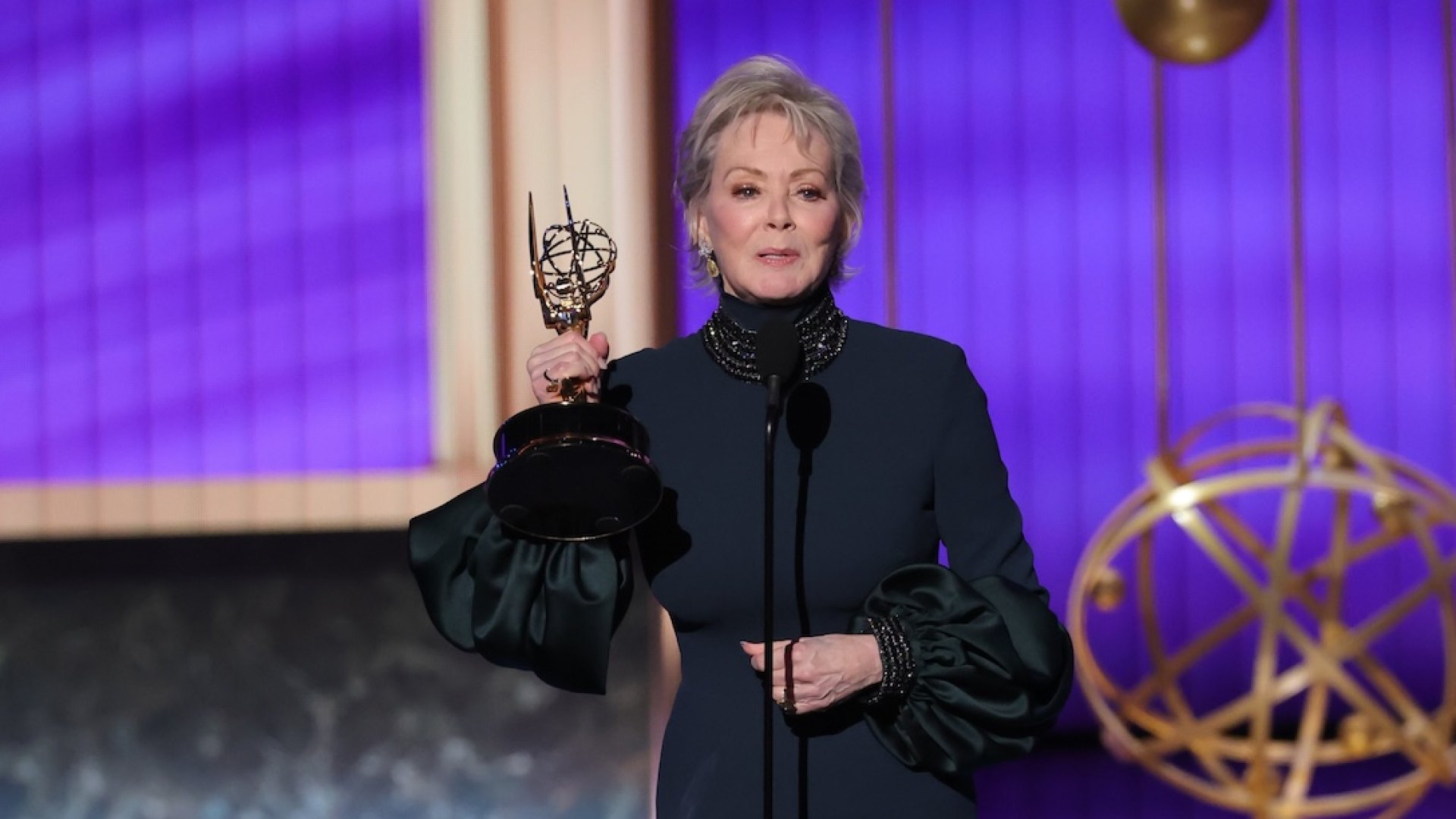 Jean Smart Wins Outstanding Lead Actress in a Comedy at the 2025 Emmys