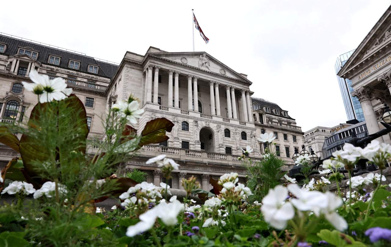 BOE Expected to Leave Key Rate on Hold, But Slow Quantitative Tightening
