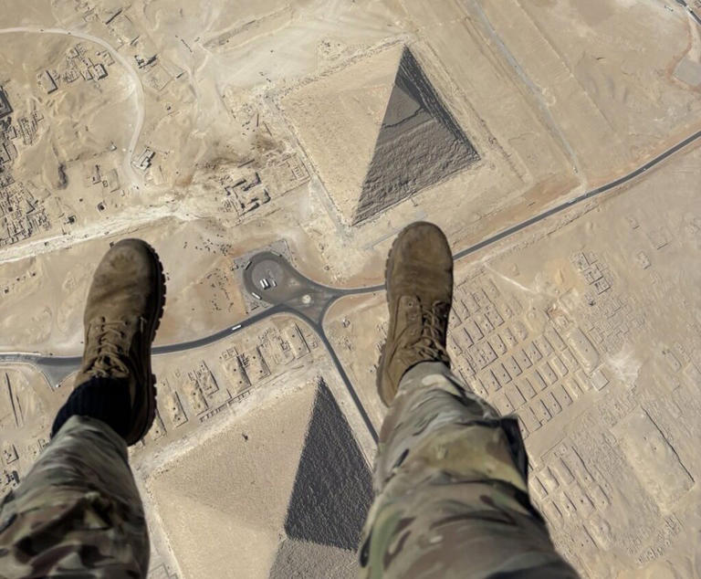 Impressive scenes show US troops dropping in on the pyramids