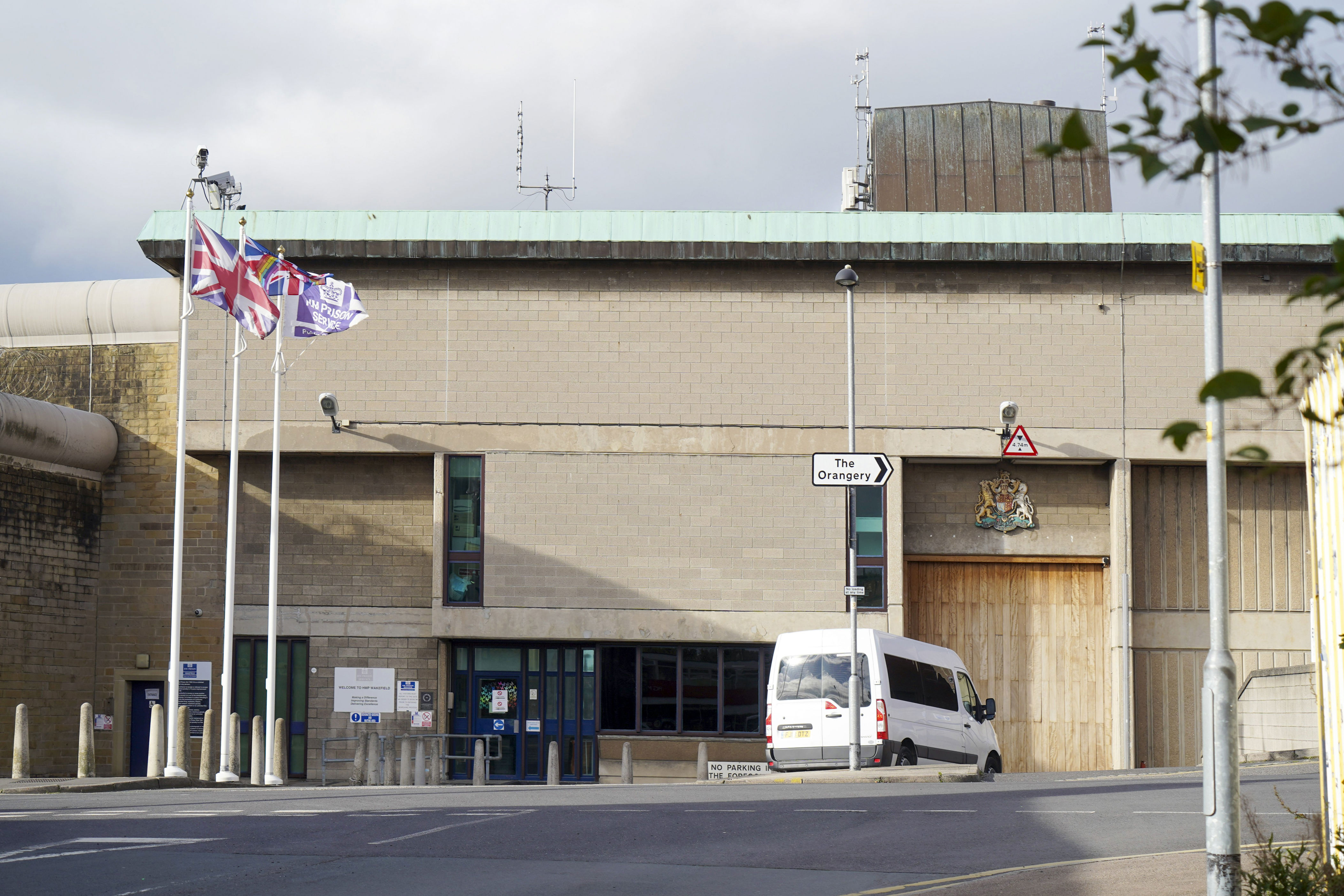 Wakefield Prison: Escorts sought to transport contractors around ...