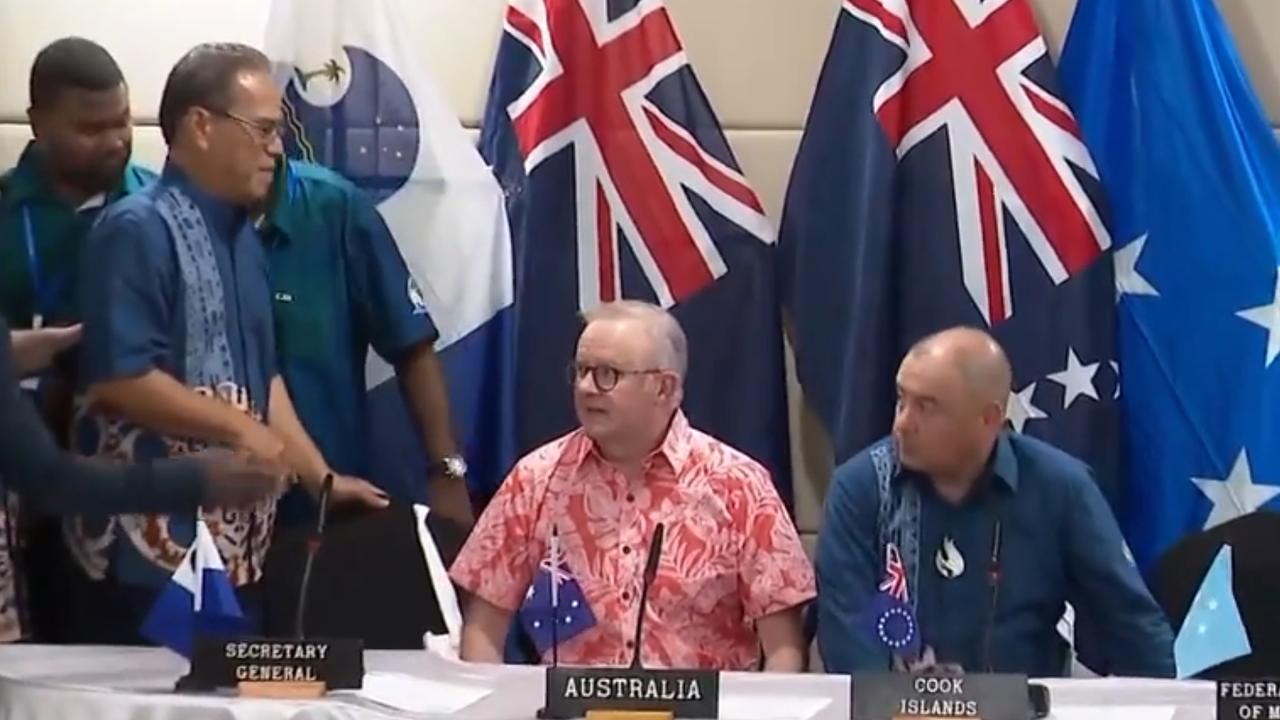 ‘Just having dinner’: Albo defends shirtgate