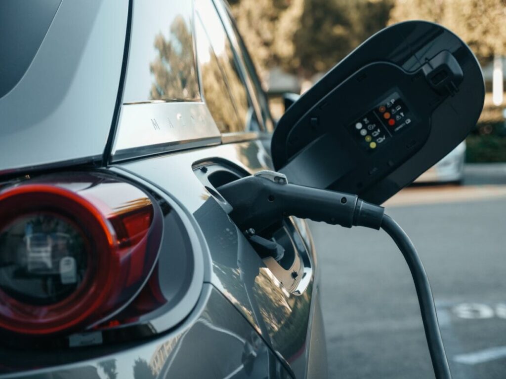 Bonus auto elettriche 2025, al via la piattaforma per richiederlo dal ...