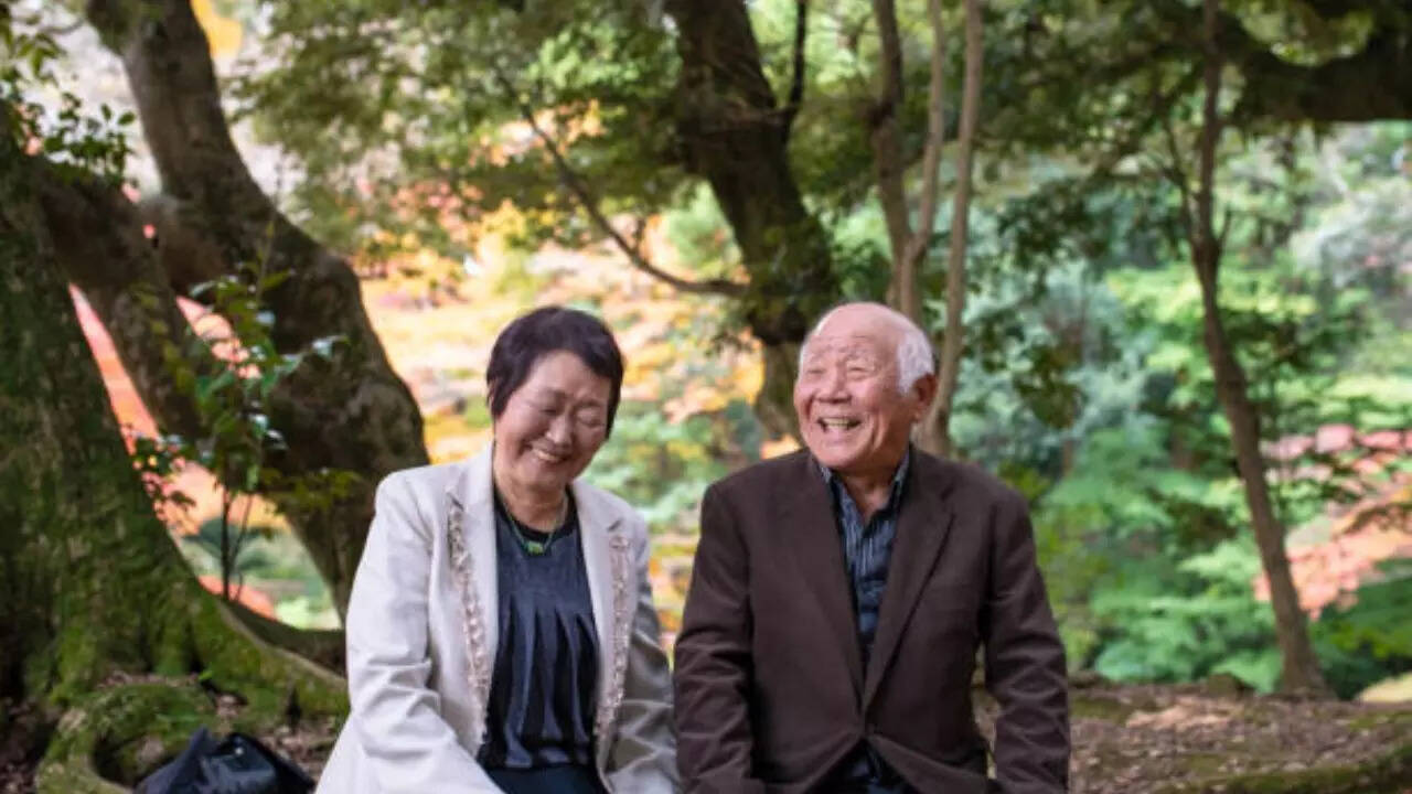 Japan sets new record with 100,000 people over 100 years of age; 7 ...