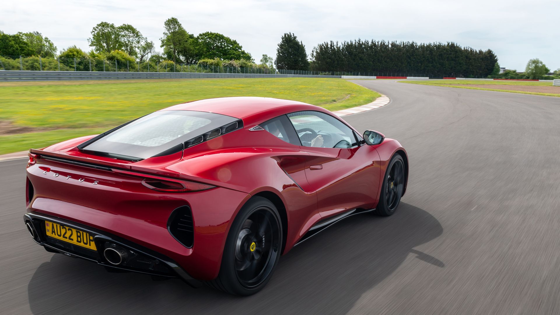 10 Performance Luxury Cars That Look As Fast As They Drive — 2025