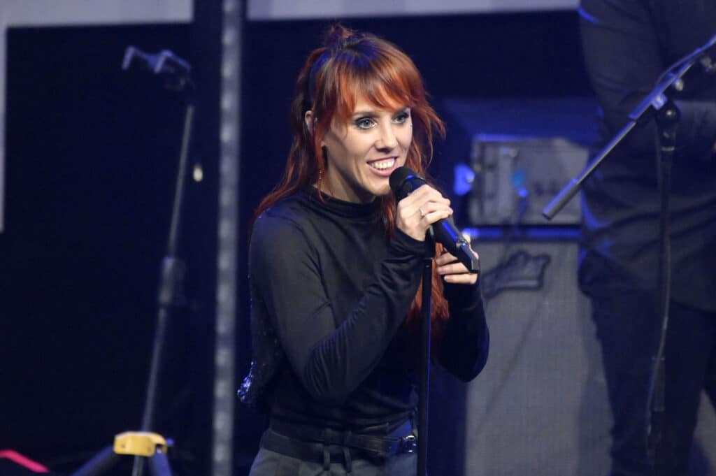 Zaz : la chanteuse au cœur d'un assassinat